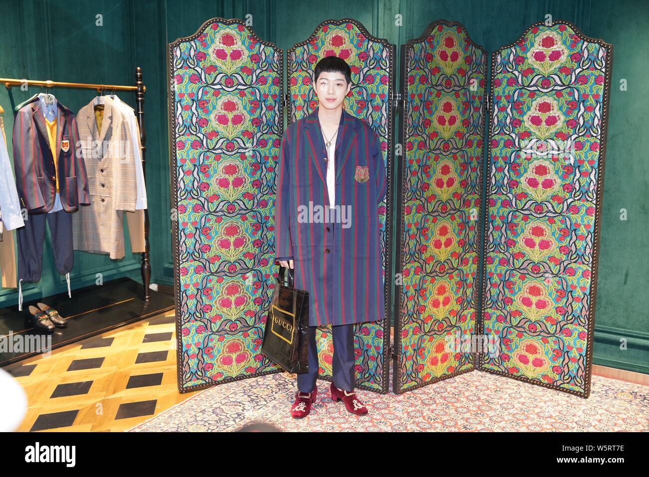 Taiwanese singer Lai Kuan-lin, also romanized as Lai Guan-lin, and a ...