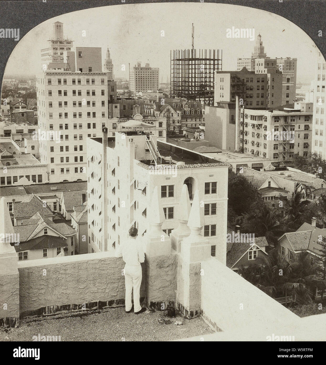 Downtown miami 1920s hi-res stock photography and images - Alamy