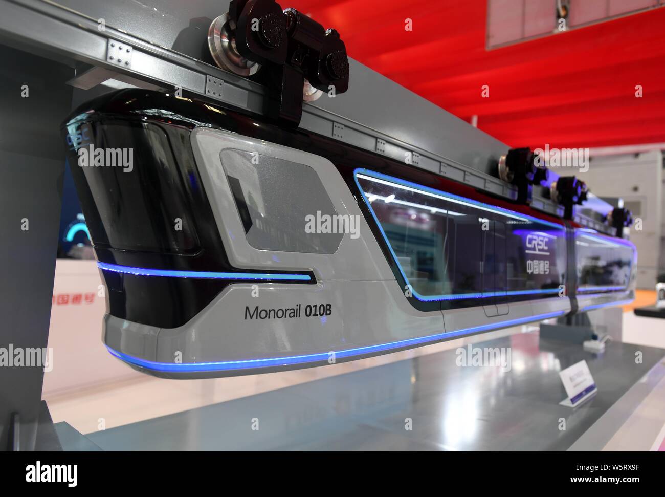 Suspended monorail hi-res stock photography and images - Alamy