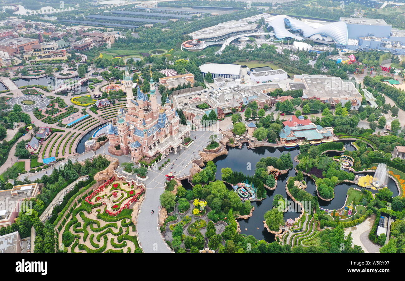 Disneyland Aerial High Resolution Stock Photography and Images - Alamy