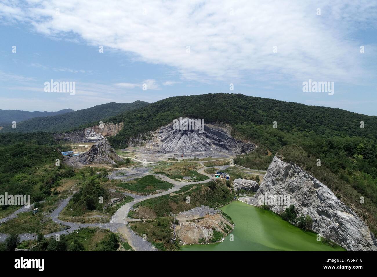 Meng haoran hi-res stock photography and images - Alamy