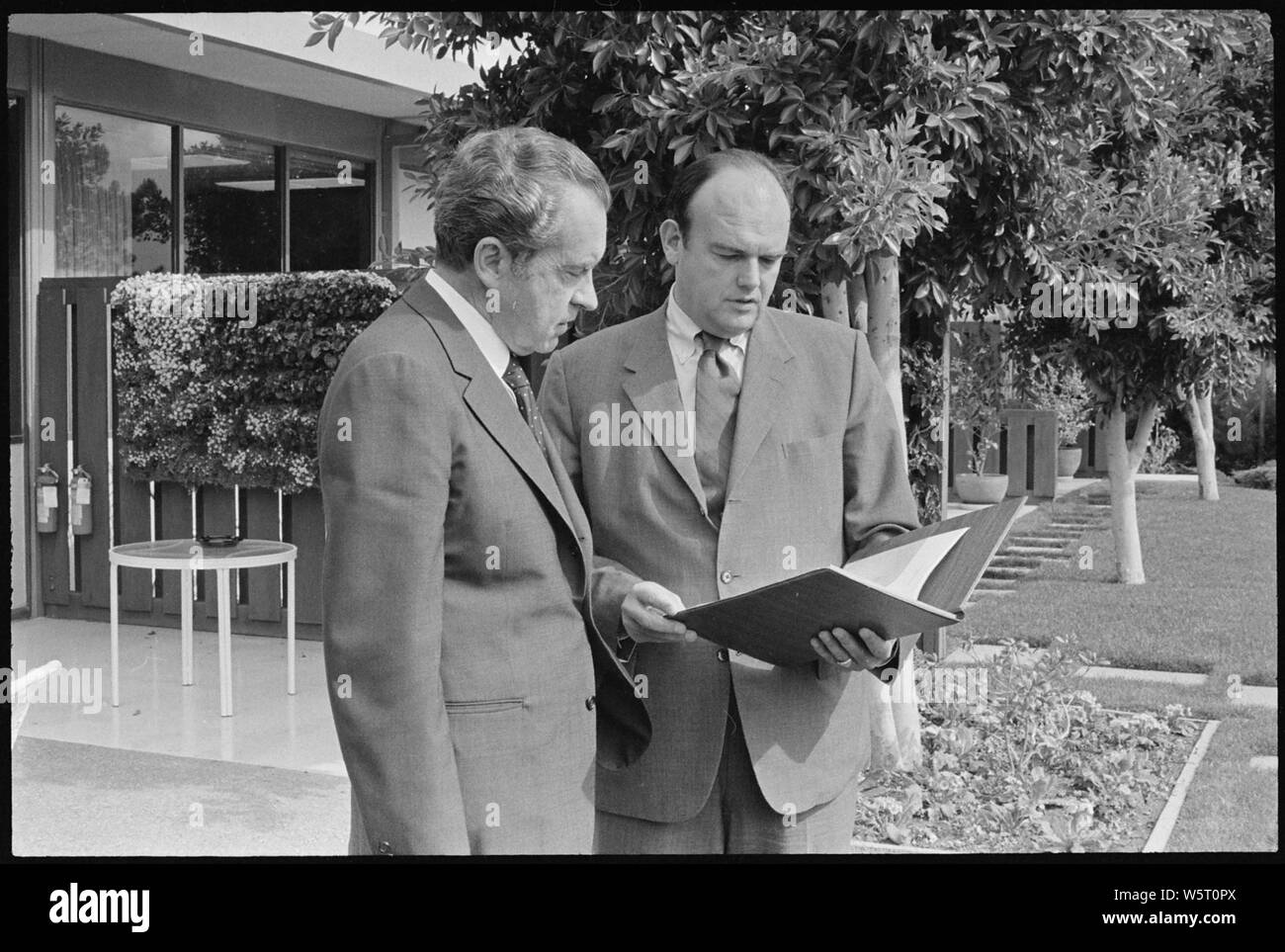 John ehrlichman nixon Black and White Stock Photos & Images - Alamy