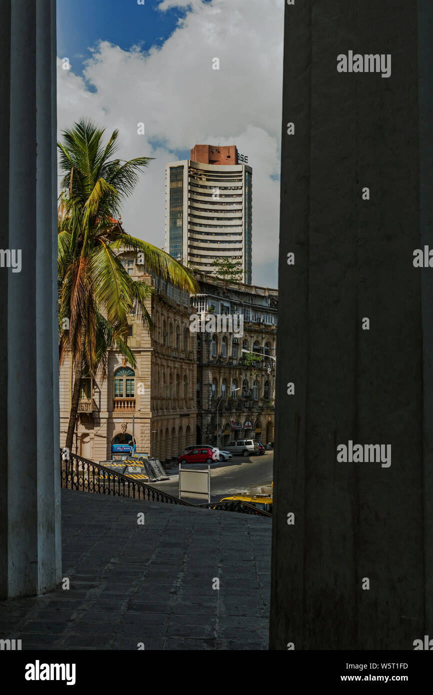 Bse skyscraper hi-res stock photography and images - Alamy
