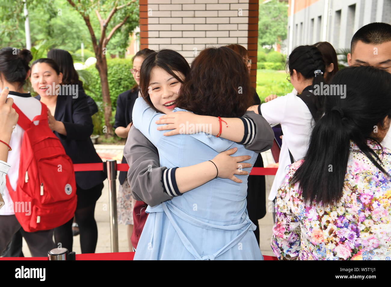 Chinese students attend a worship ceremony for Confucius to pray for ...