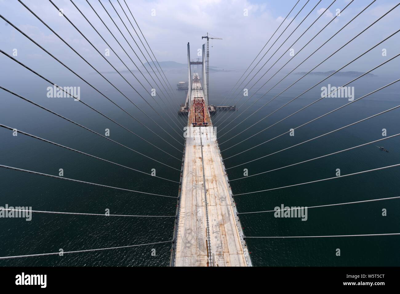 The Pingtan Haixia Rail-Road Bridge, China's first cross-sea rail-road ...