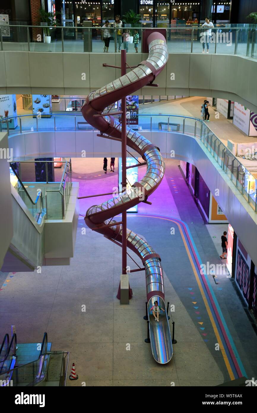 Chongqing mall slide hi-res stock photography and images - Alamy