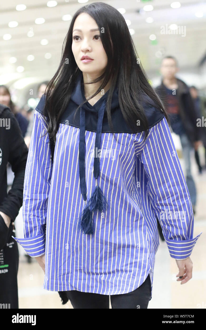 Taiwanese singer and actress Angela Chang arrives at the Beijing ...