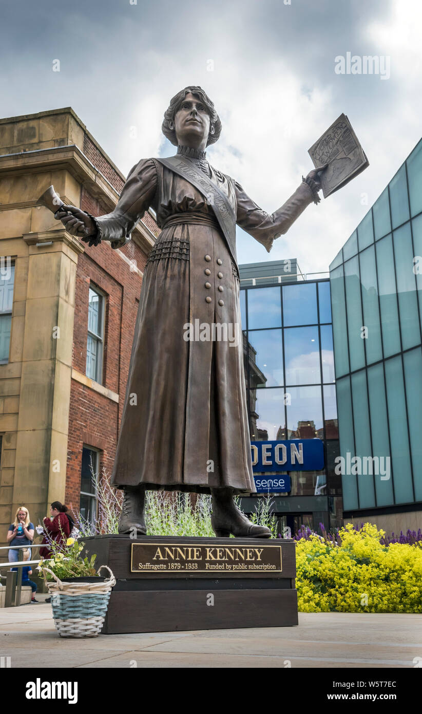 Suffragette movement uk hi-res stock photography and images - Alamy