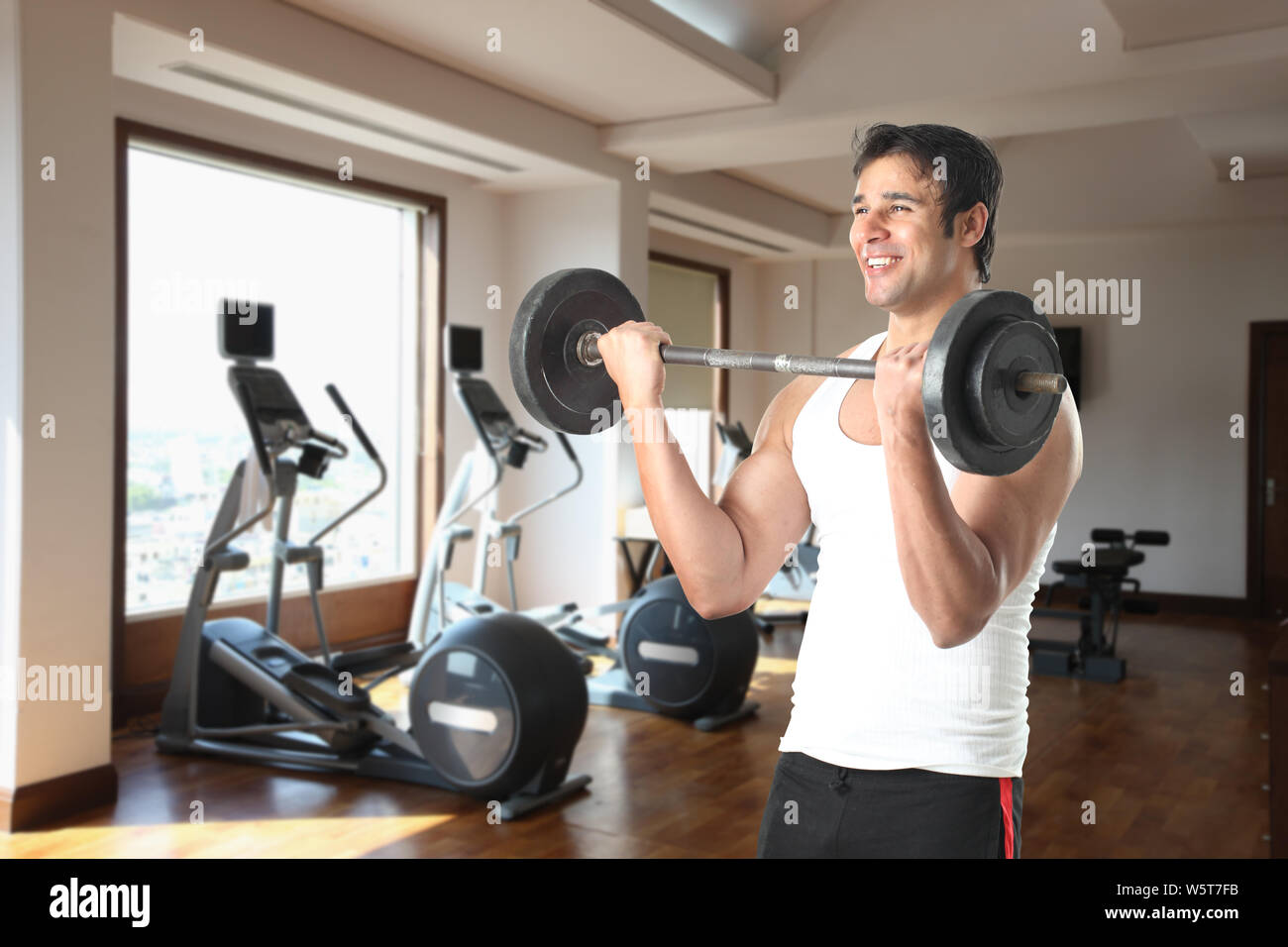 Indian man gym body building hi-res stock photography and images - Alamy