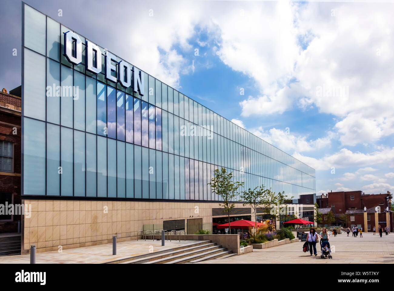 Town centre oldham lancashire england hi-res stock photography and ...