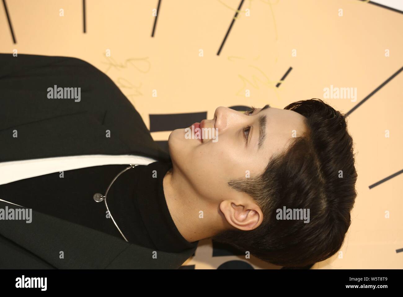 Taiwanese singer Lai Kuan-lin, also romanized as Lai Guan-lin, and a ...