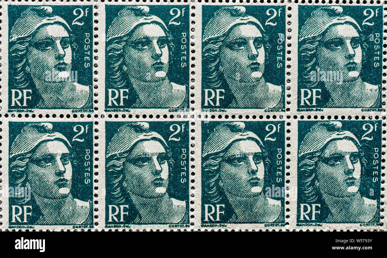 Marianne postage stamp france 1945 hi-res stock photography and images ...