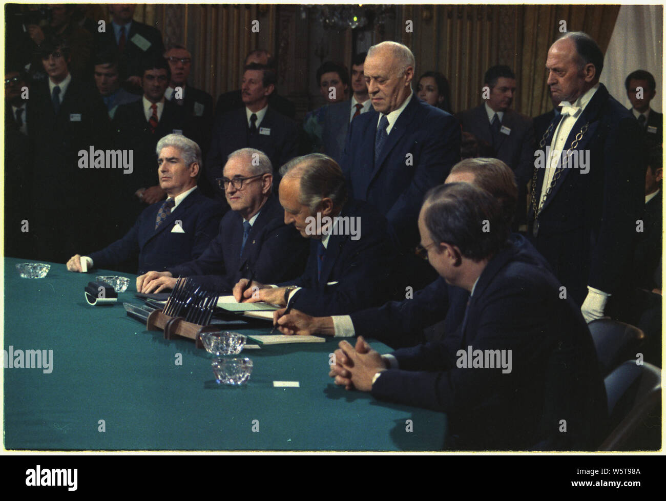 Paris peace talks Vietnam peace agreement signing; Scope and content ...