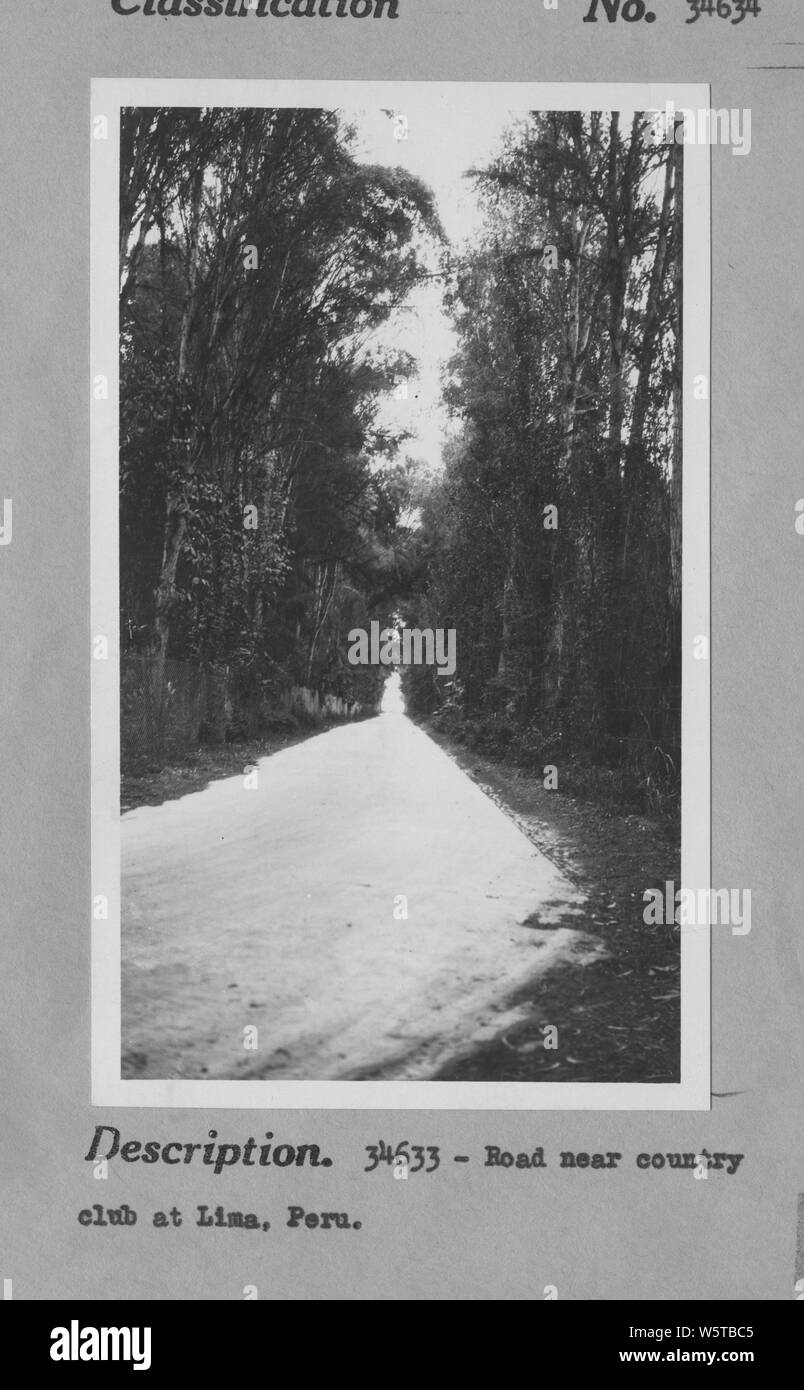 Country club road Black and White Stock Photos & Images - Alamy