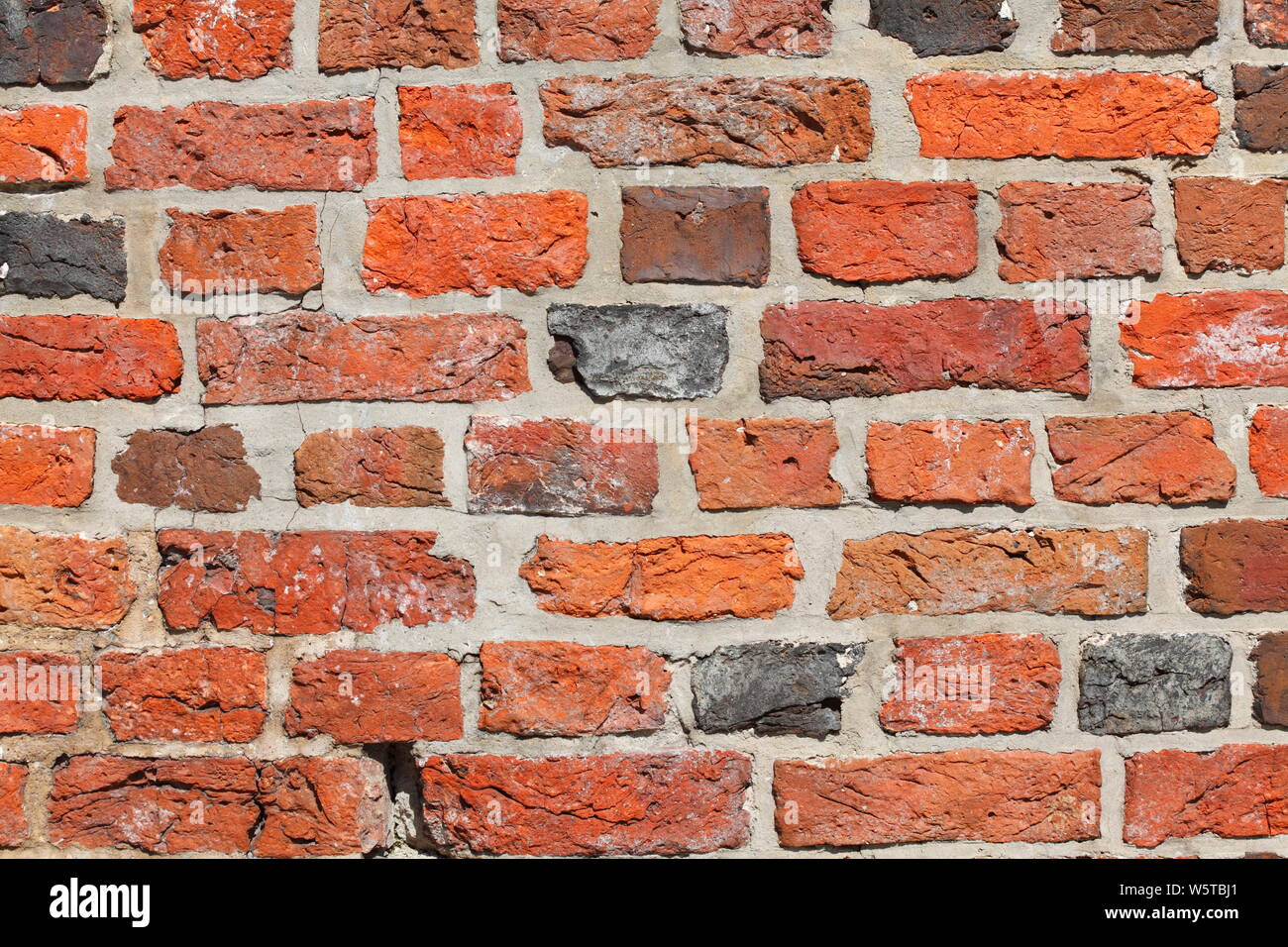 Reddish brick wall hi-res stock photography and images - Alamy