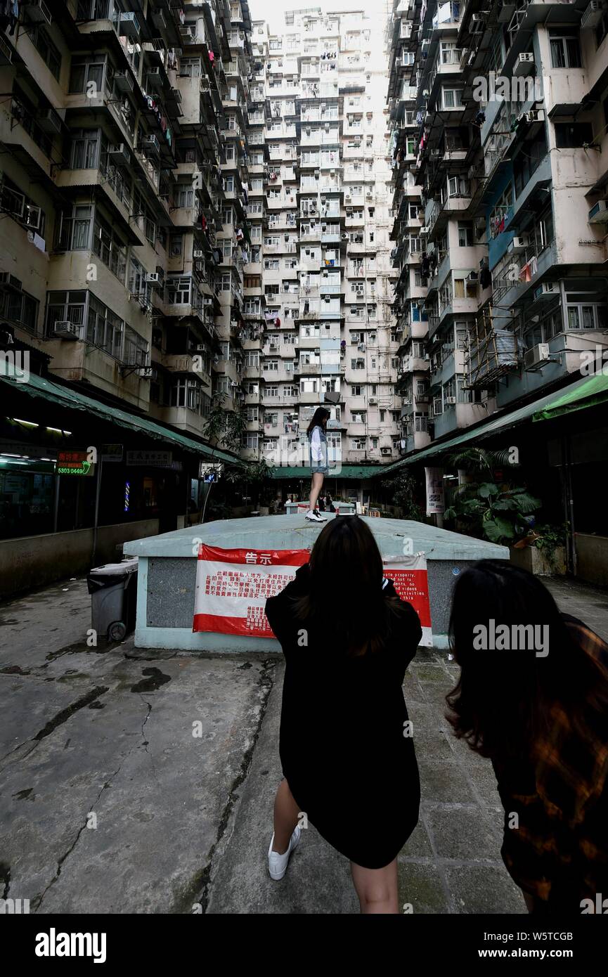Yik cheong building hong kong hi-res stock photography and images - Alamy