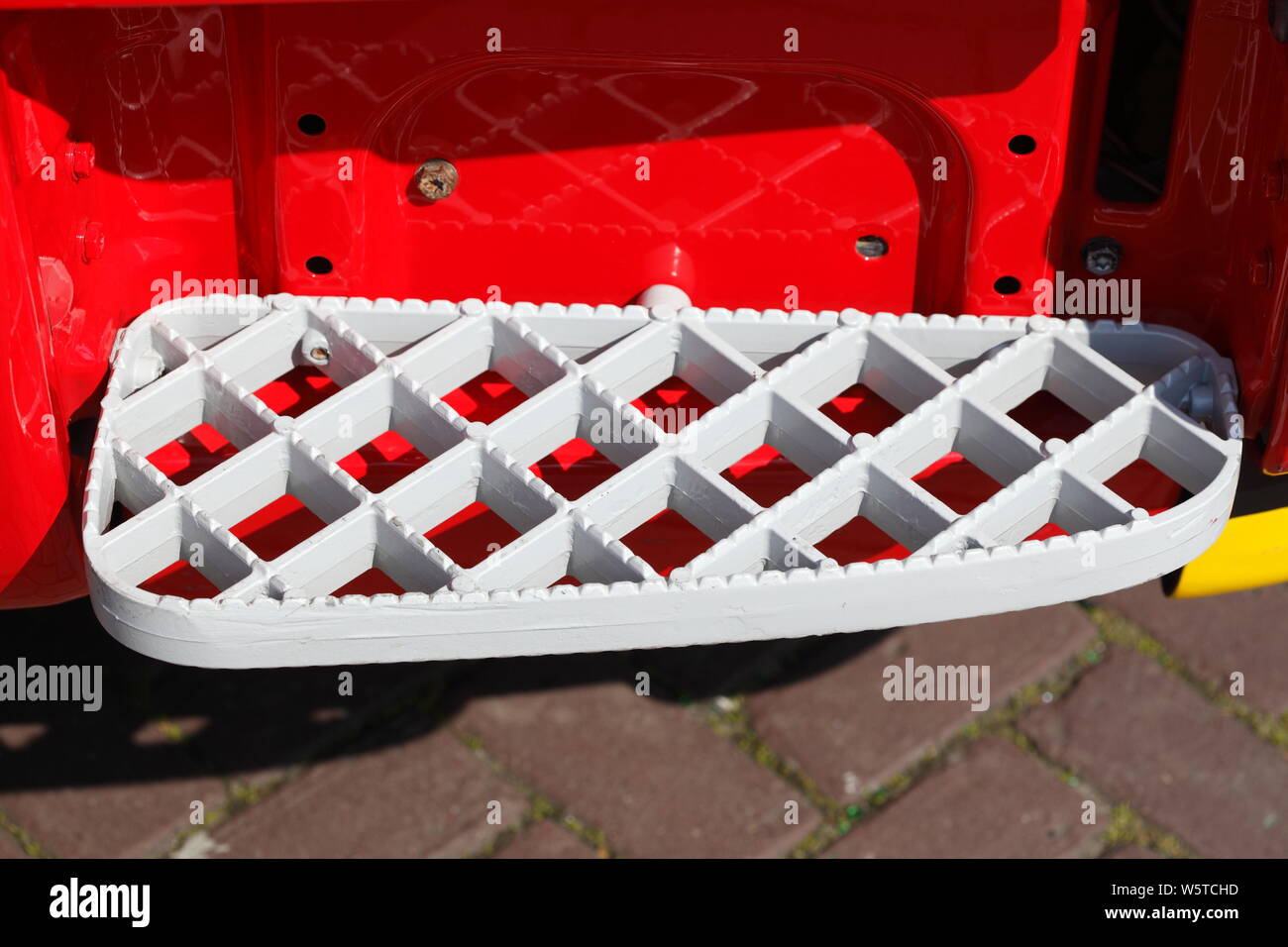 Metal steps hi-res stock photography and images - Alamy