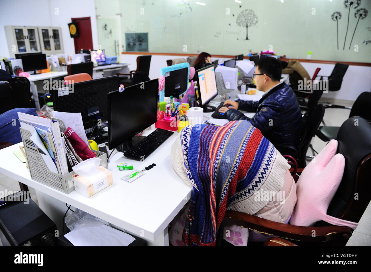 Work overtime hi-res stock photography and images - Alamy