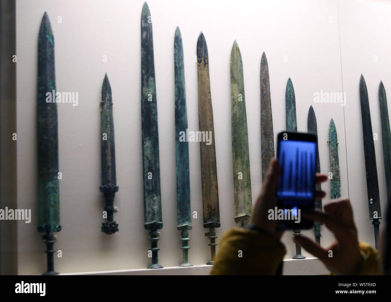 Bronze swords hi-res stock photography and images - Alamy