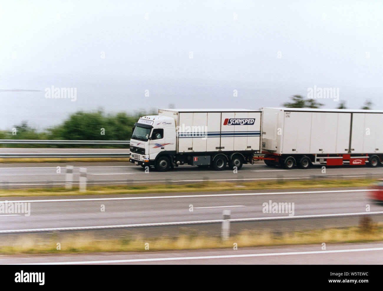 Car lorries hi-res stock photography and images - Alamy