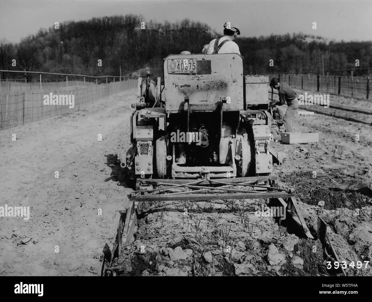 Grouser shoes hi-res stock photography and images - Alamy