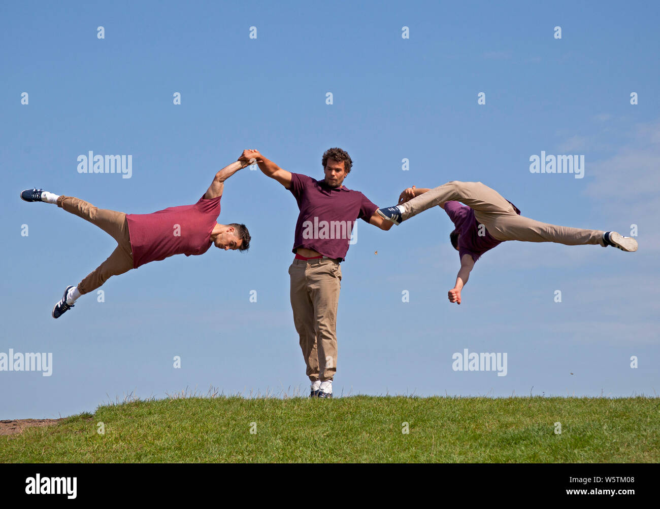 Bromance hi-res stock photography and images - Alamy
