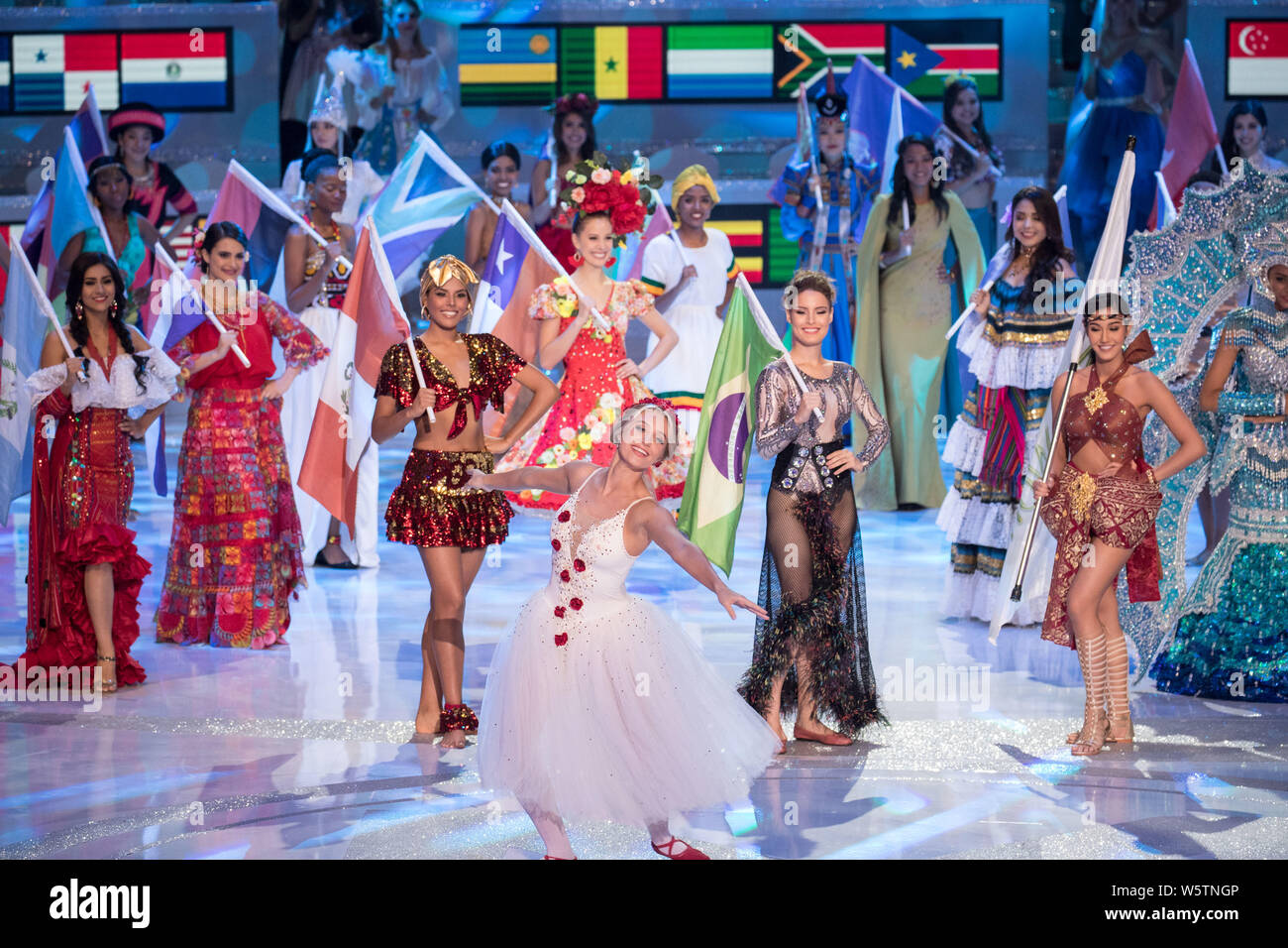 Contestants perform during the finale of the Miss World Pageant 2018 in ...