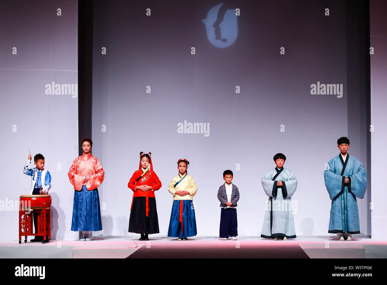 Chinese students school uniform hi-res stock photography and images - Alamy