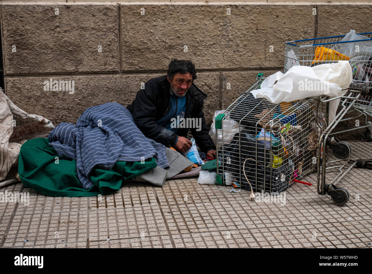 Buenos Aires, 23 de Julio de 2019. La crisis económica golpea Argentina ...