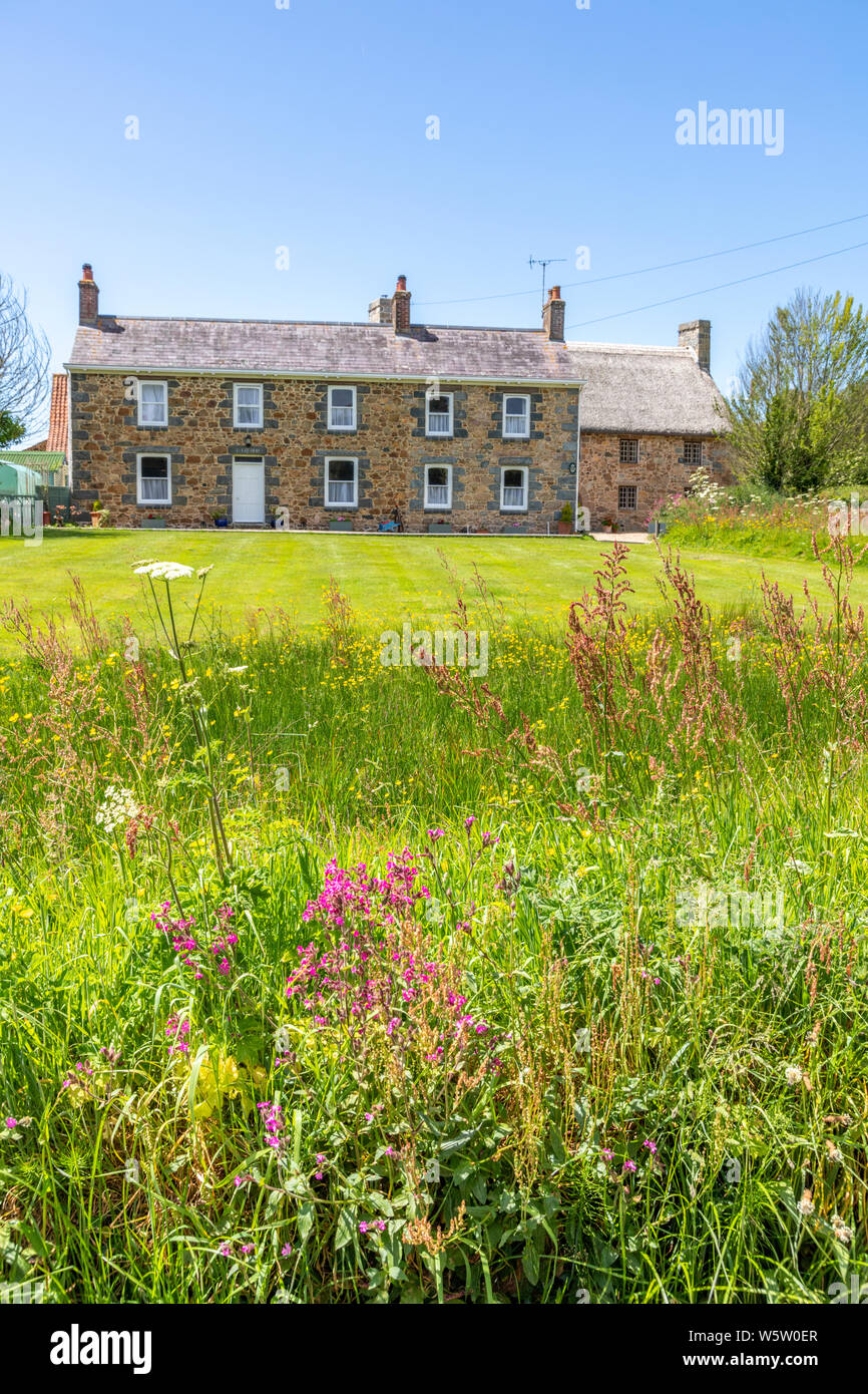 Countryside britain 1400s hi-res stock photography and images - Alamy