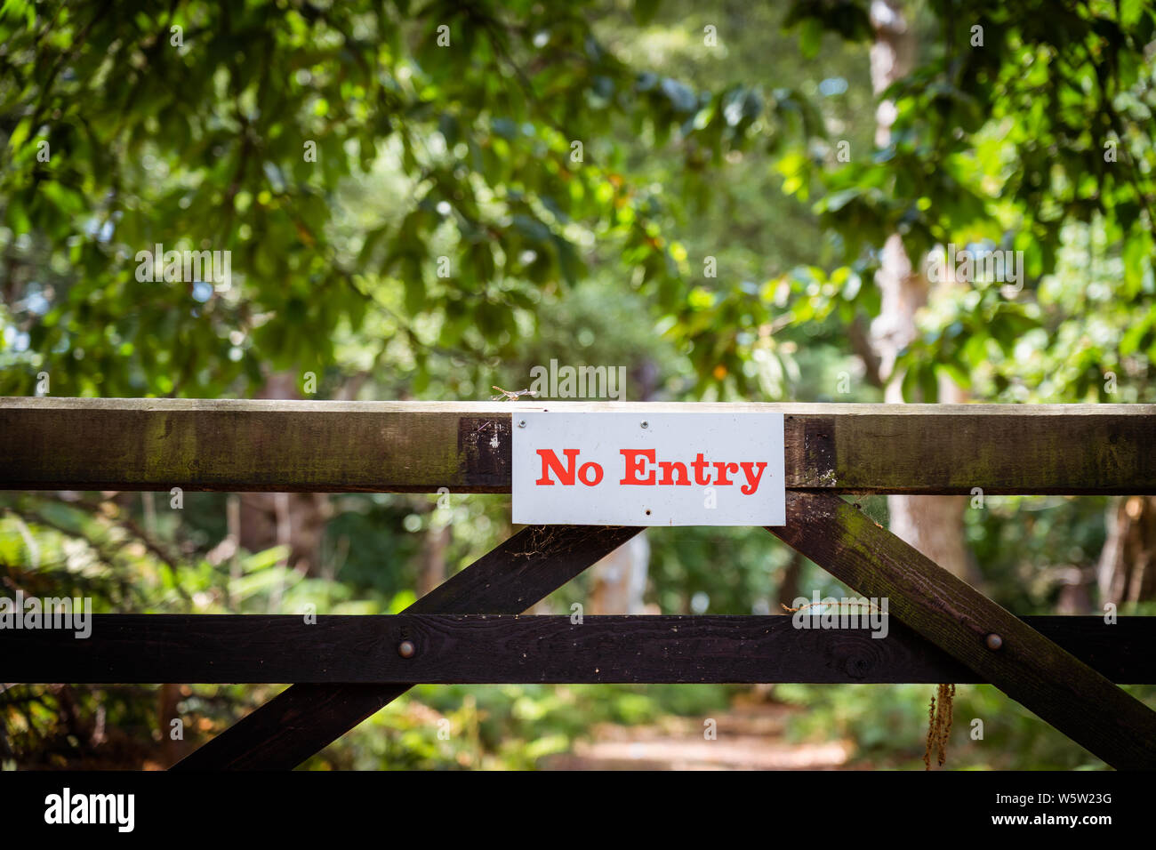 No entry board hi-res stock photography and images - Alamy
