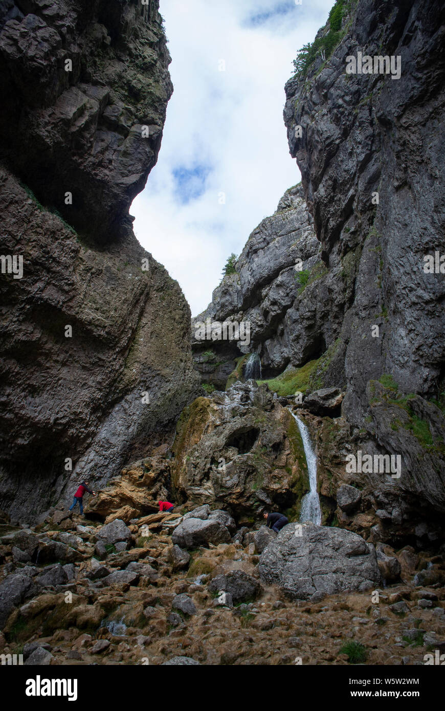 Malham climbing hi-res stock photography and images - Alamy