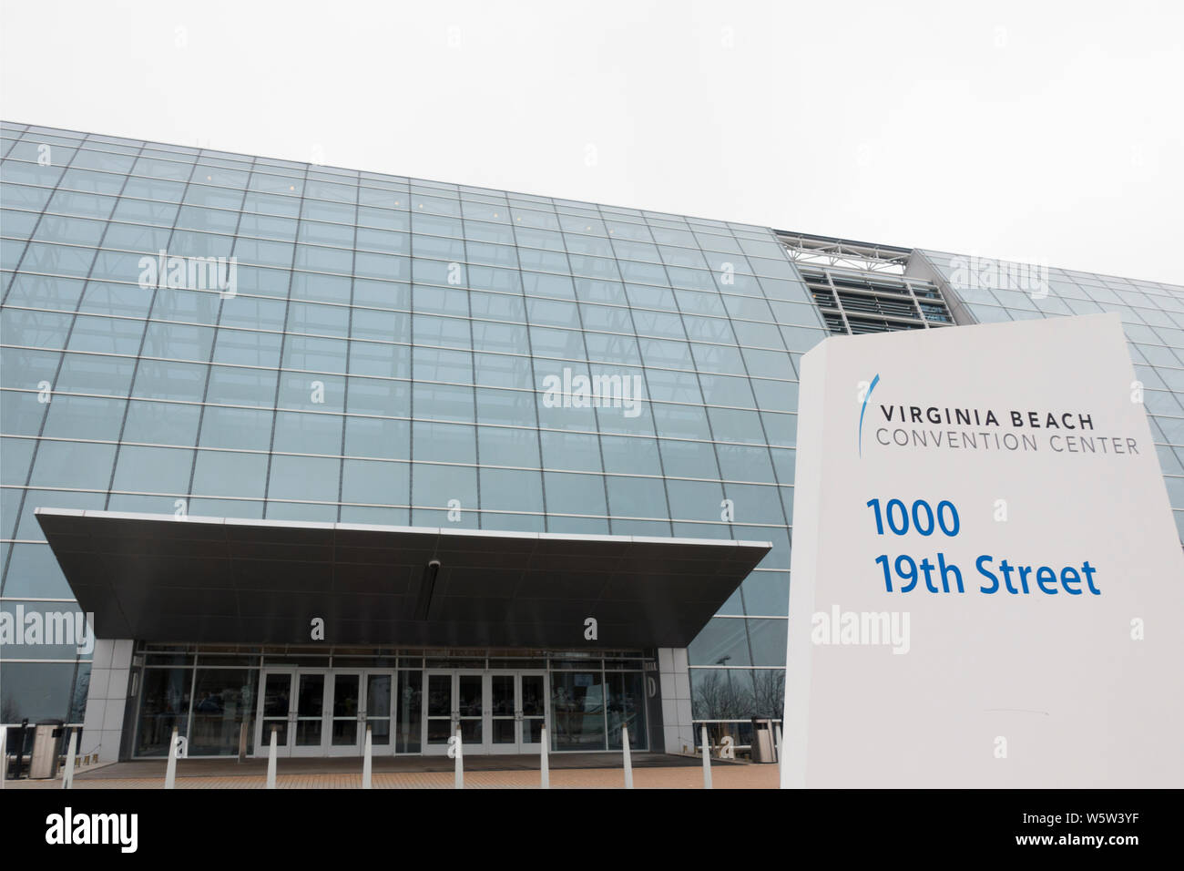 Virginia Beach convention center downtown Virginia Stock Photo - Alamy