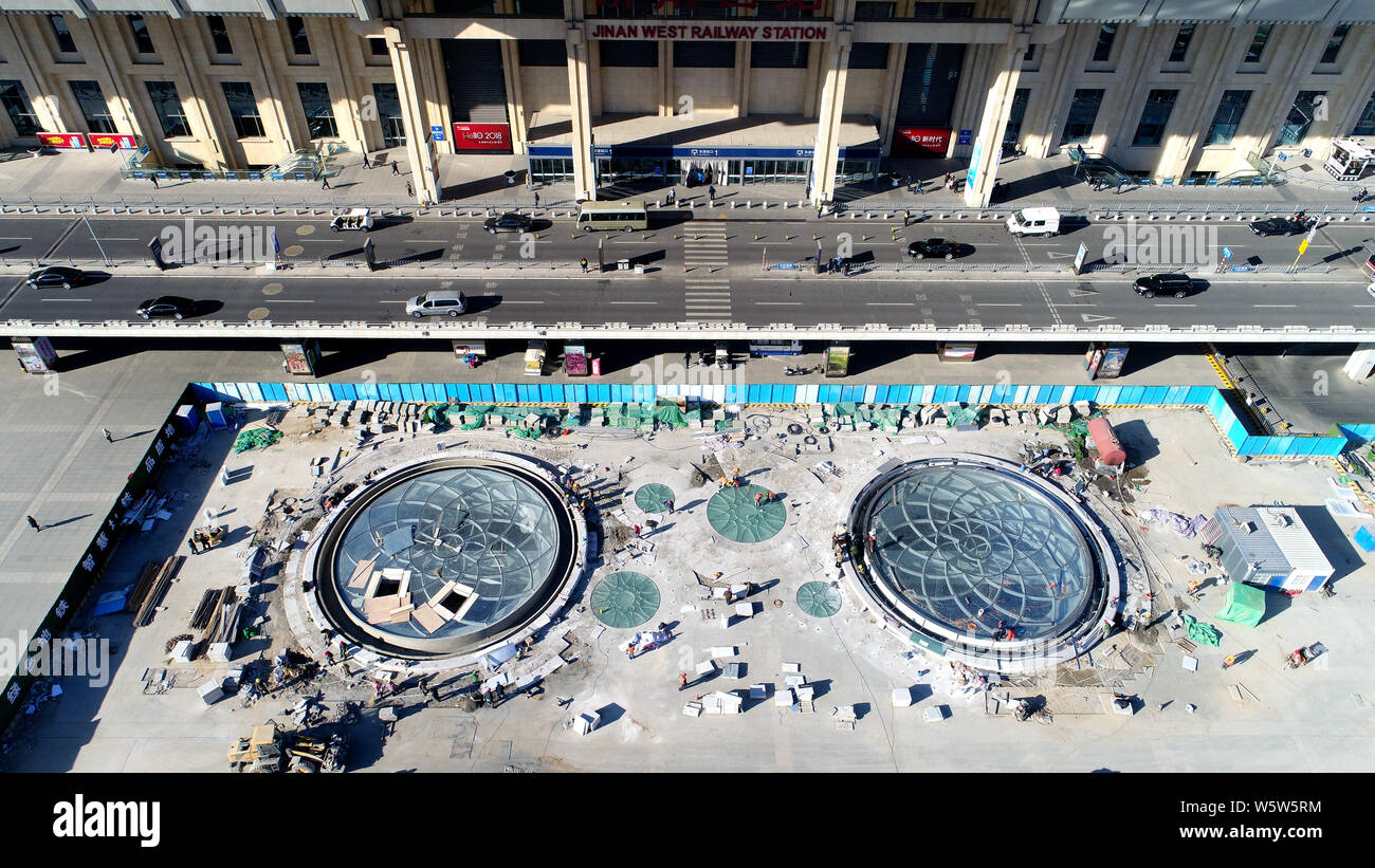 The lotus flower-shaped dormant windows are installed at the Jinan ...