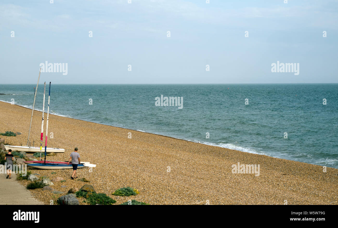 Sandgate kent beach hi-res stock photography and images - Alamy