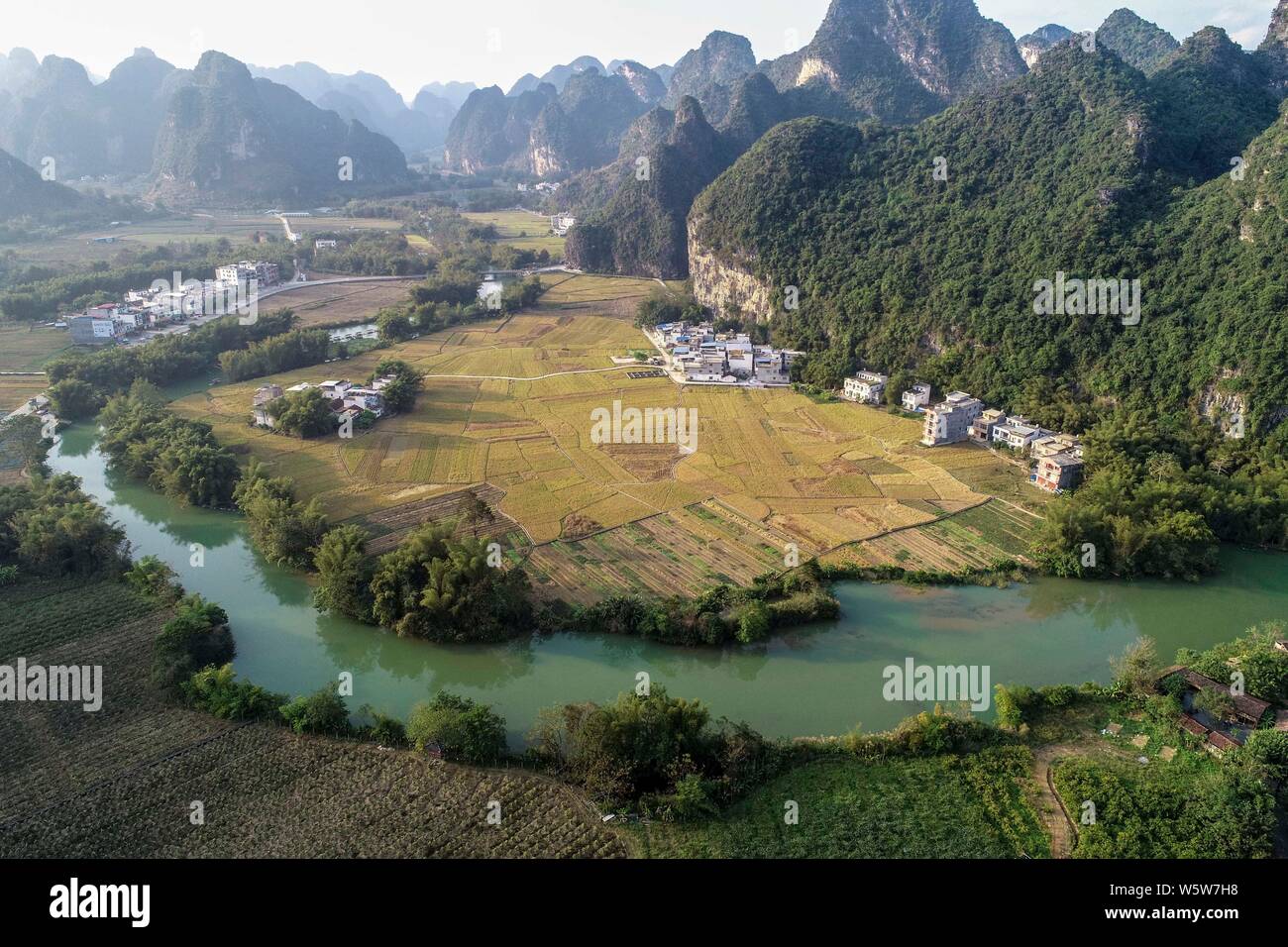 Mingshi pastoral hi-res stock photography and images - Alamy