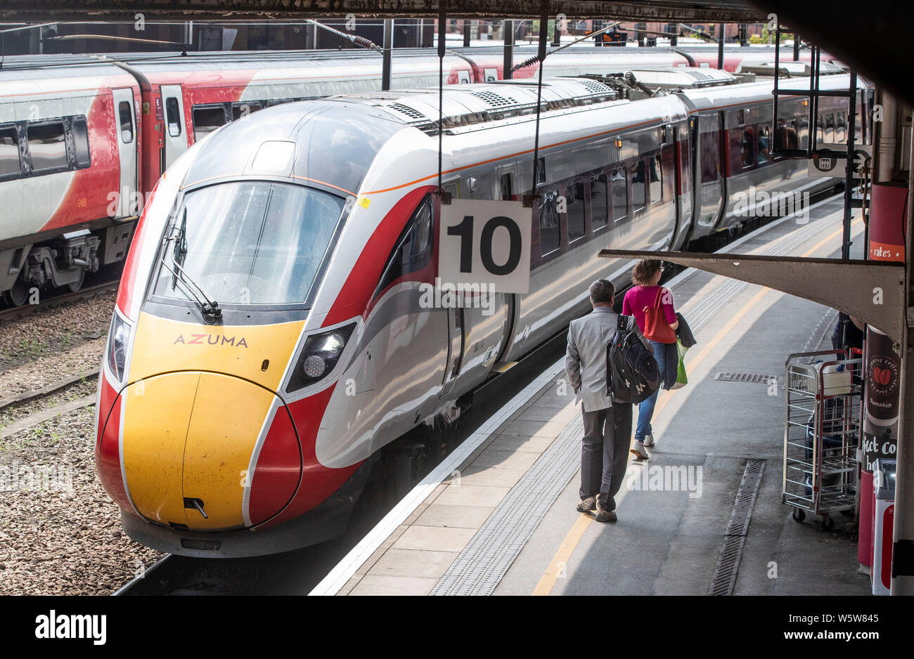 Lner station hi-res stock photography and images - Alamy