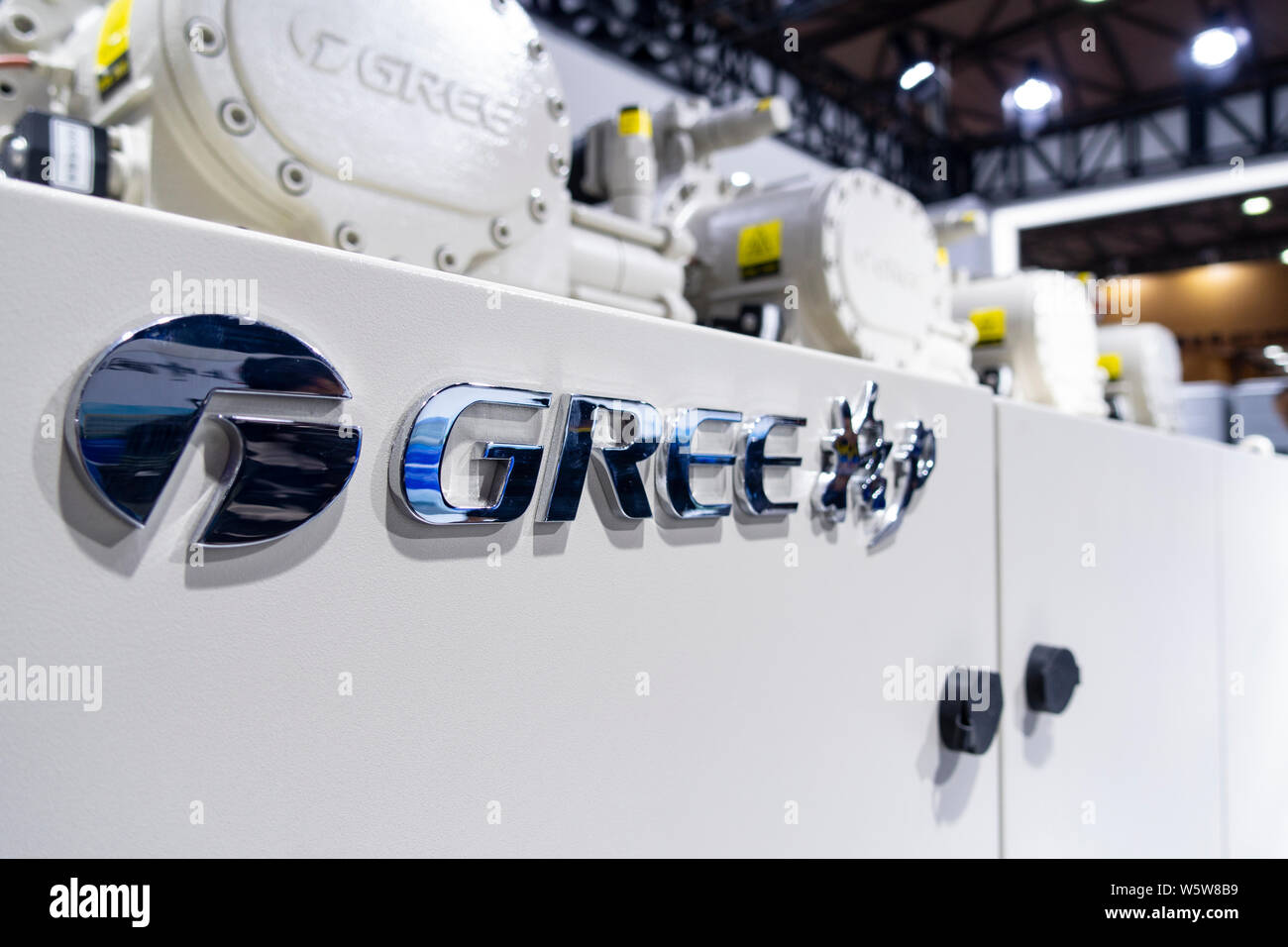 Gree energy hi-res stock photography and images - Alamy
