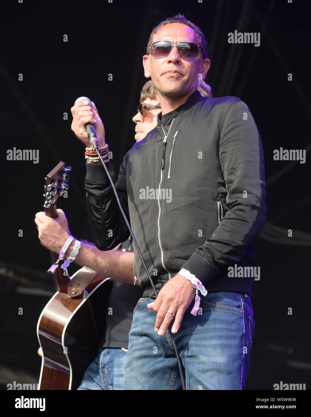 Shed seven hi-res stock photography and images - Alamy