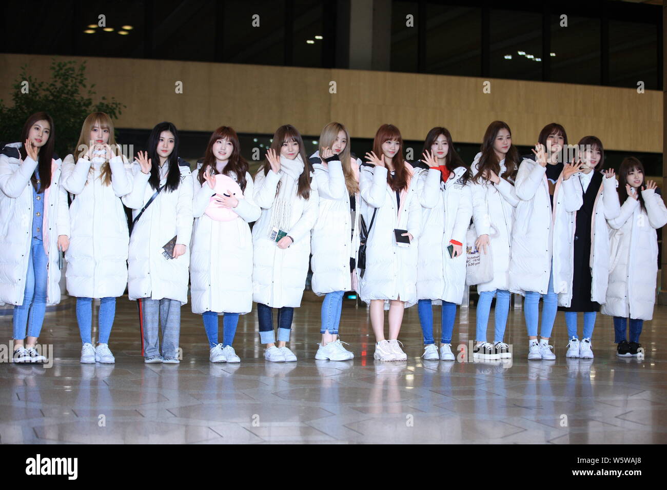 Members of South Korean girl group Izone, stylized as IZ*ONE, arrive at ...