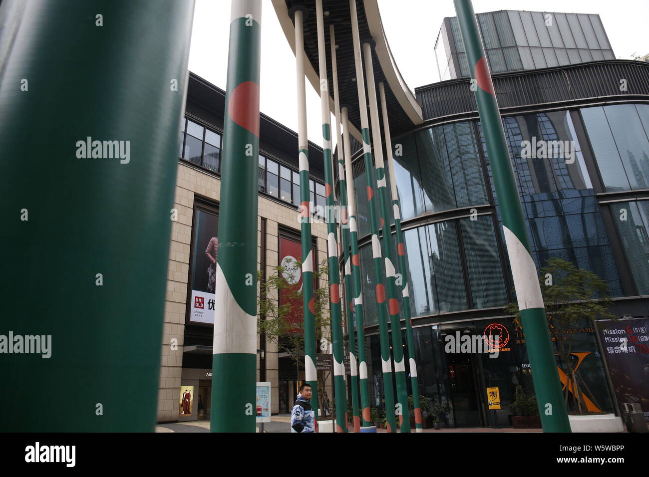 A new 10-meter-high pedestrian overpass supported by 19 slim columns ...