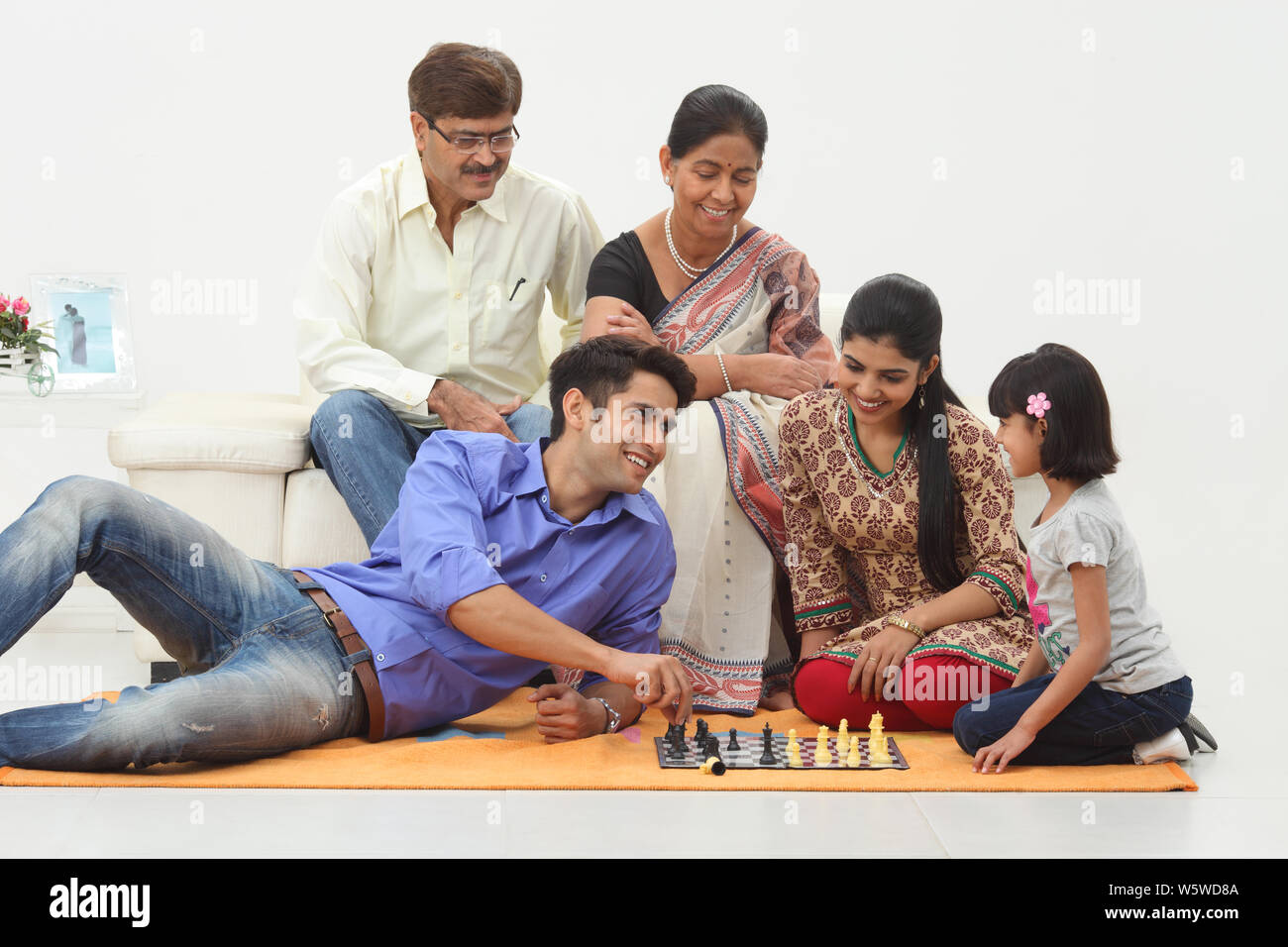 Father daughter playing chess in hi-res stock photography and images ...