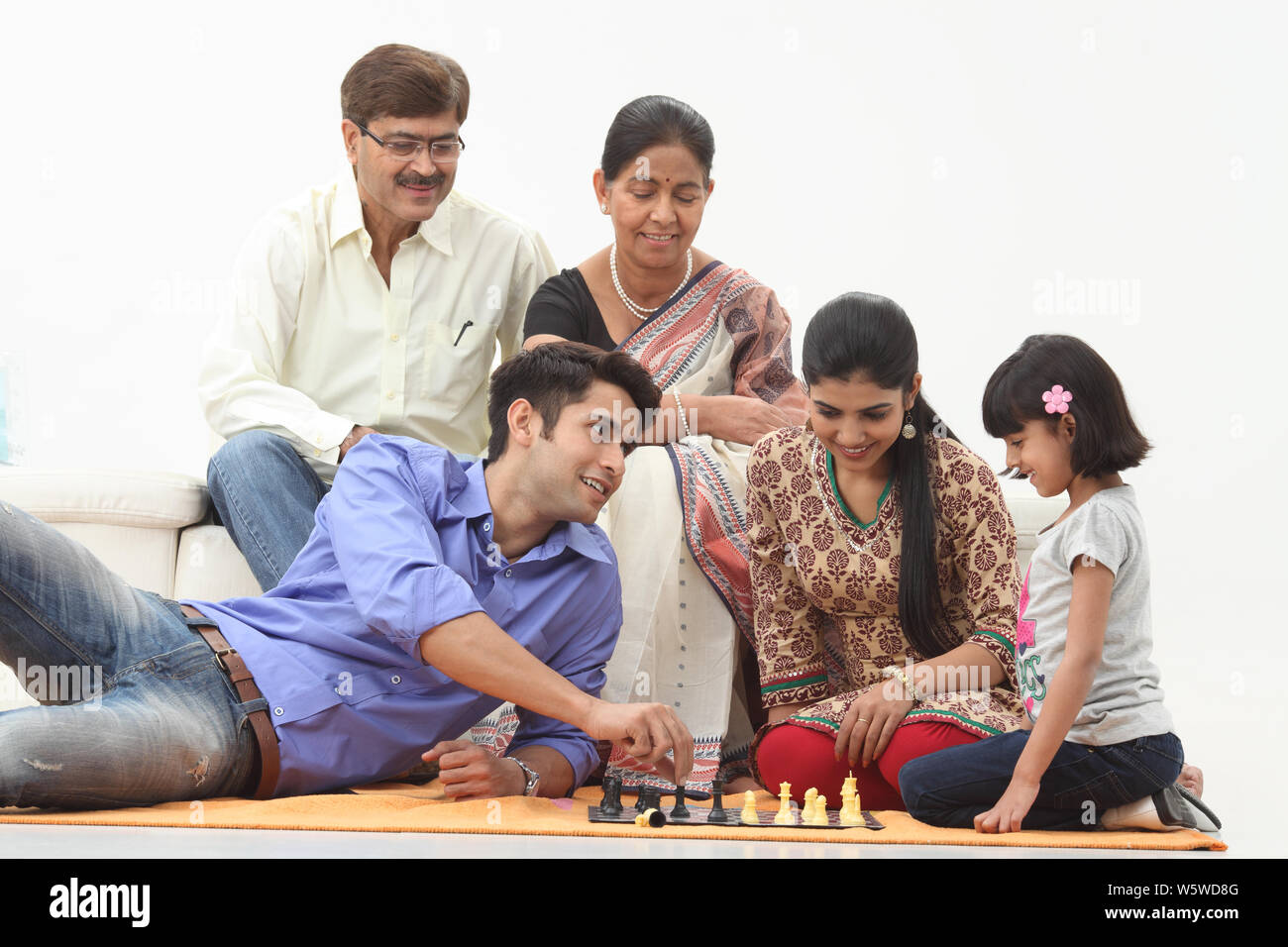 Father daughter playing chess in hi-res stock photography and images ...