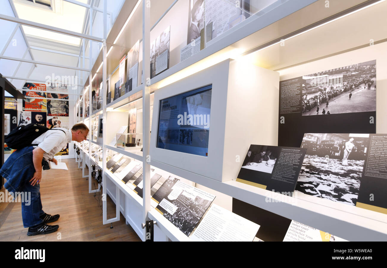 Friedrich ebert weimar republic hi-res stock photography and images - Alamy