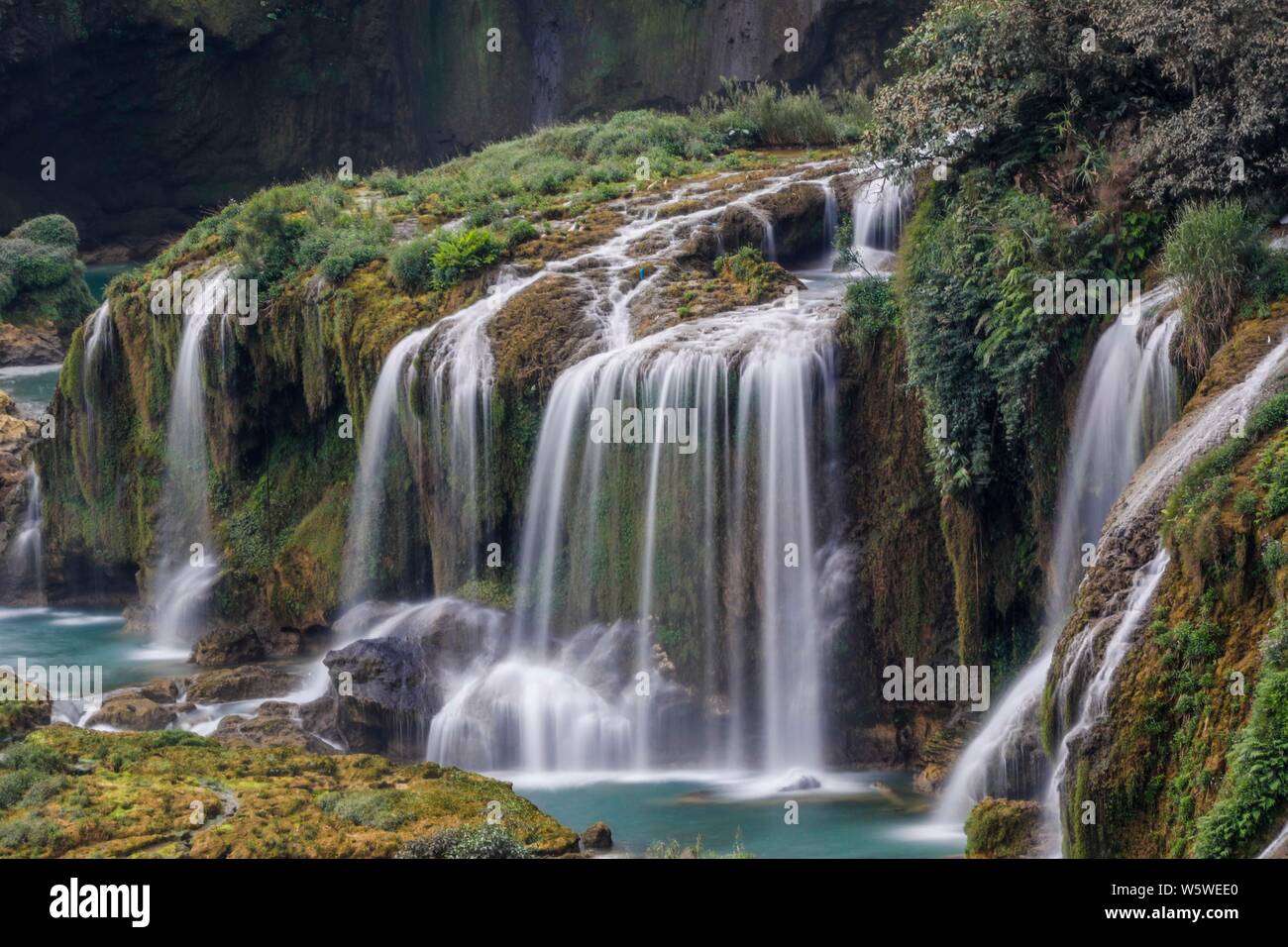 Scenery of the Detian Waterfall in Daxin county, south China's Guangxi ...
