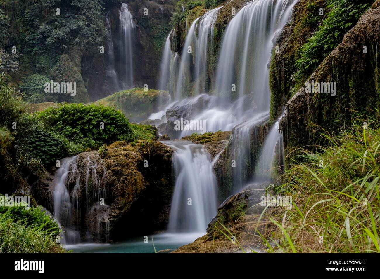 Scenery of the Detian Waterfall in Daxin county, south China's Guangxi ...