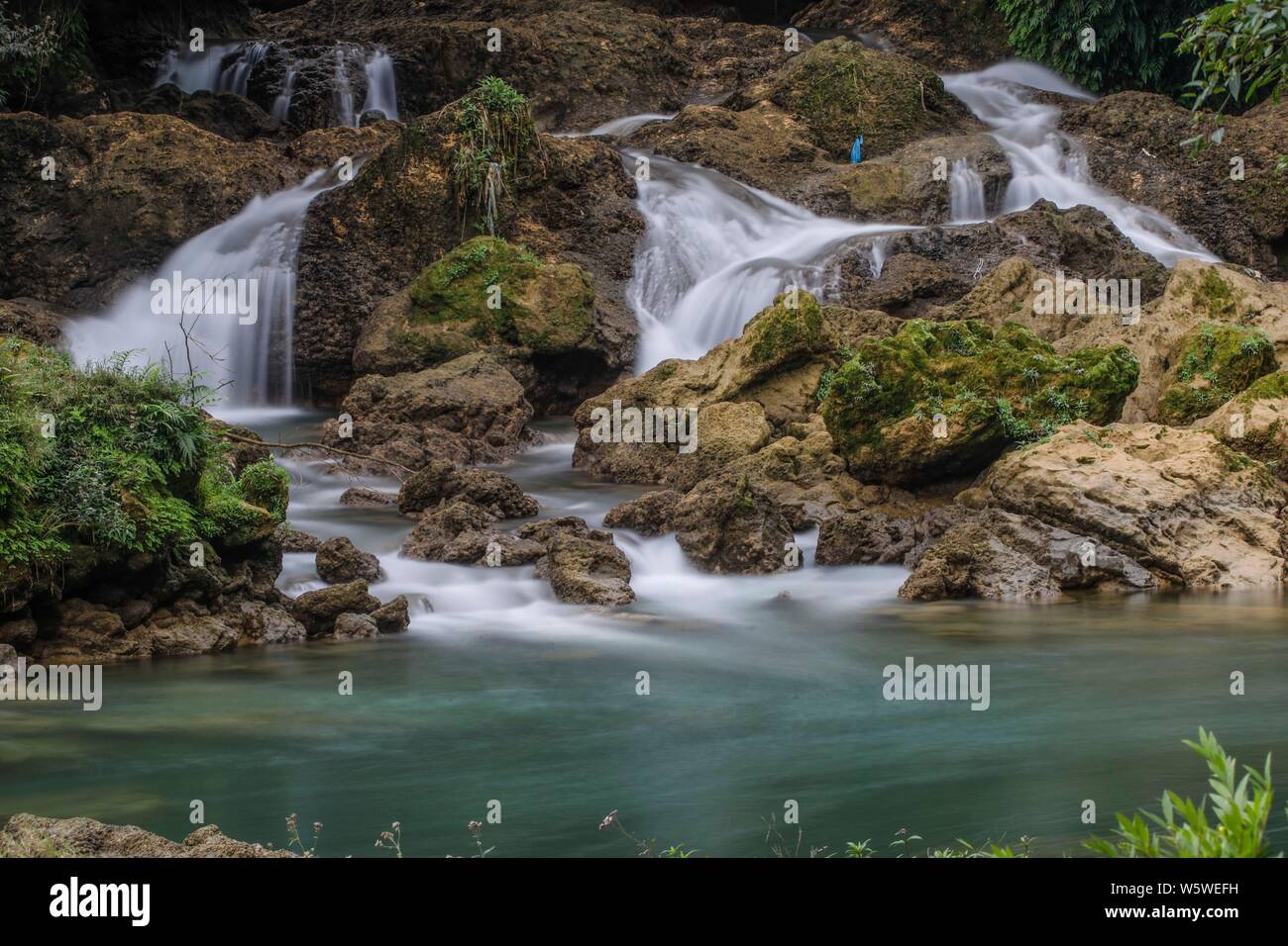 Scenery of the Detian Waterfall in Daxin county, south China's Guangxi ...