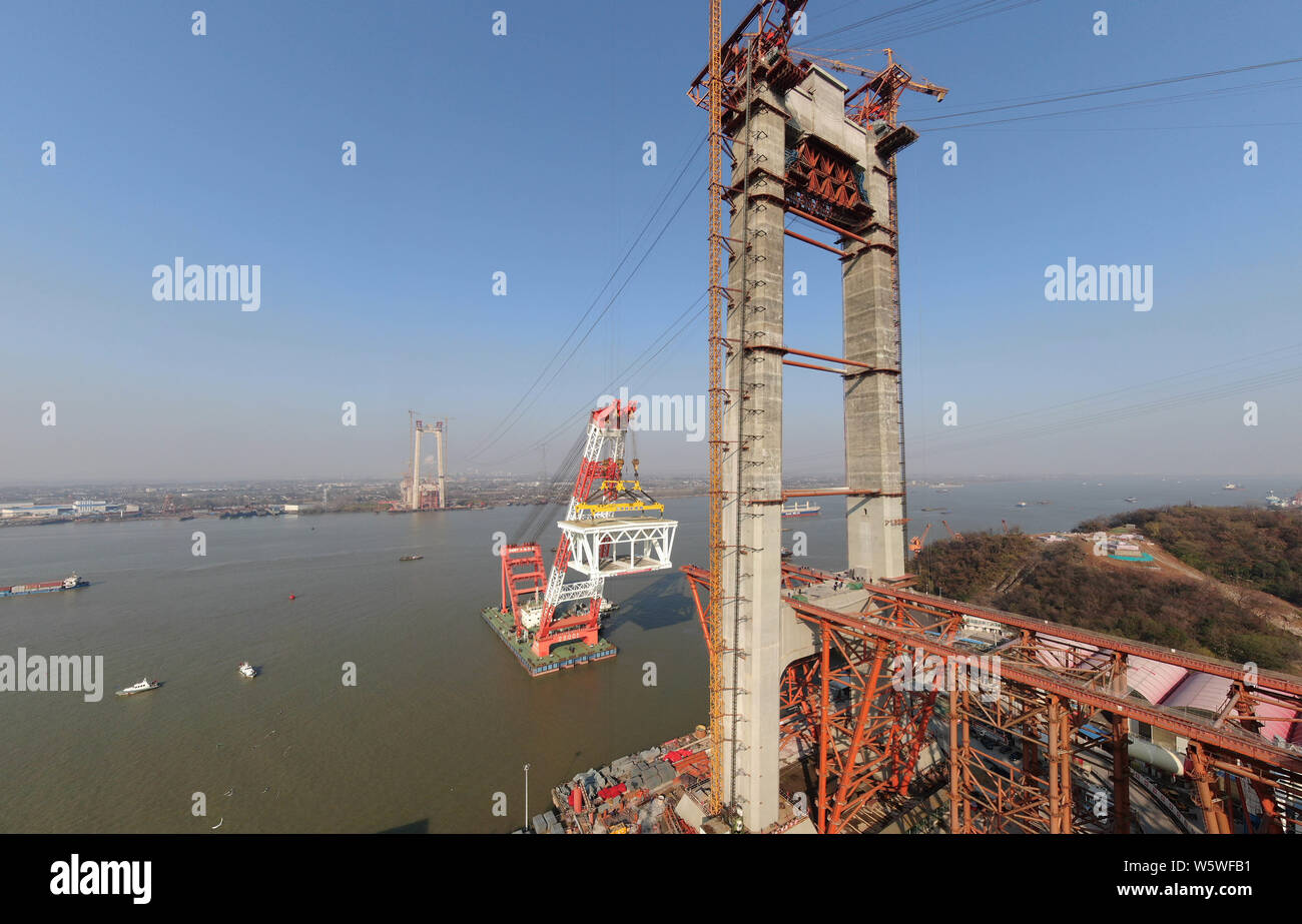 The Wufengshan Yangtze River Bridge, China's first rail-road suspension ...