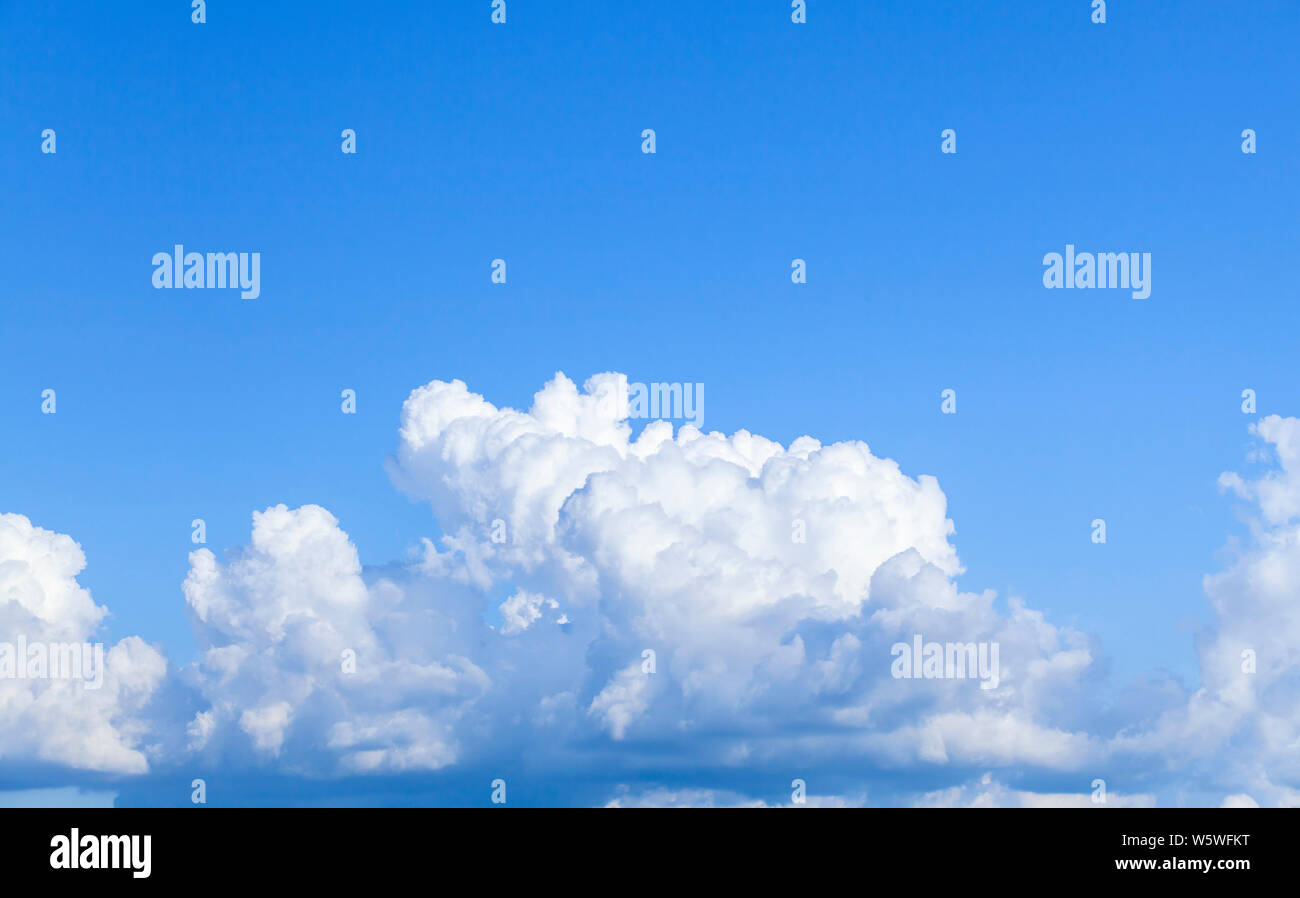Sky cumulus hi-res stock photography and images - Alamy