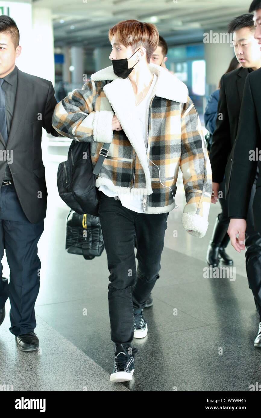 Lay zhang singer hi-res stock photography and images - Alamy